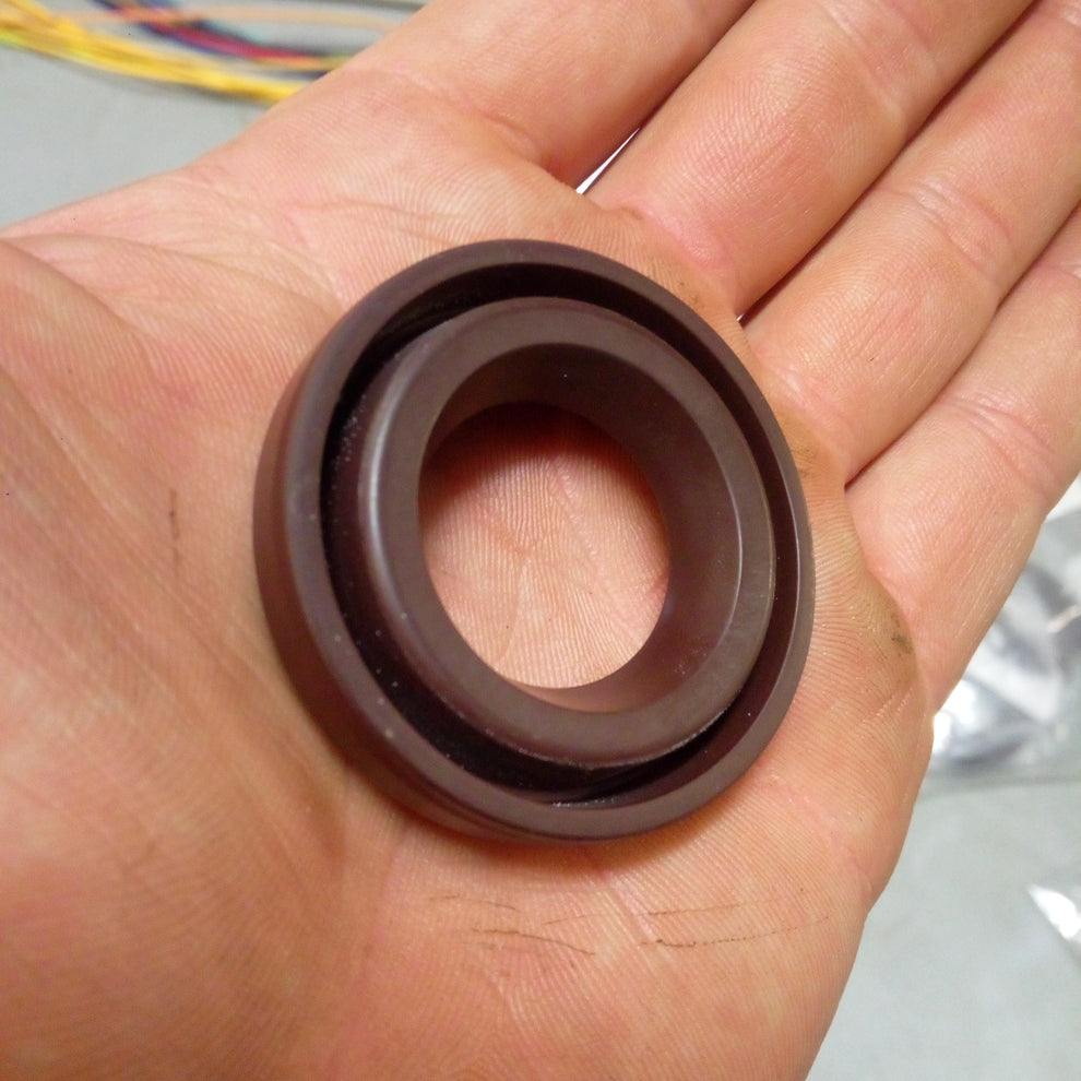 4E/5E Spark Plug Tube Seal – Camp Dogs